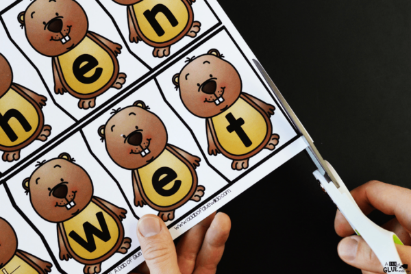 Groundhog Day CVC Puzzles - A Dab of Glue Will Do