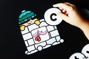 Snowball CVC World Building Printable Freebie - A Dab of Glue Will Do